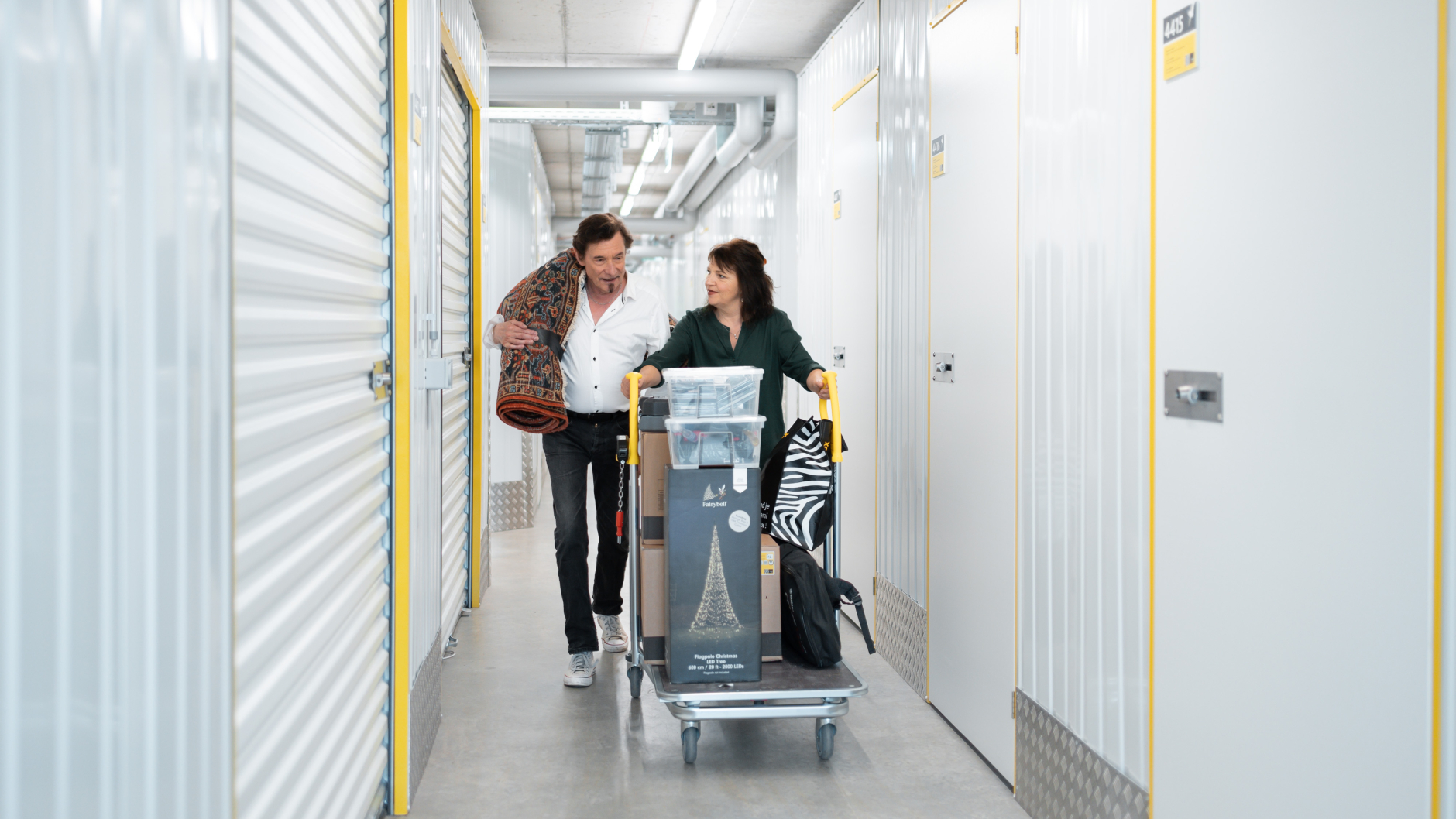 Rent storage units from a self-storage expert | zebrabox.ch